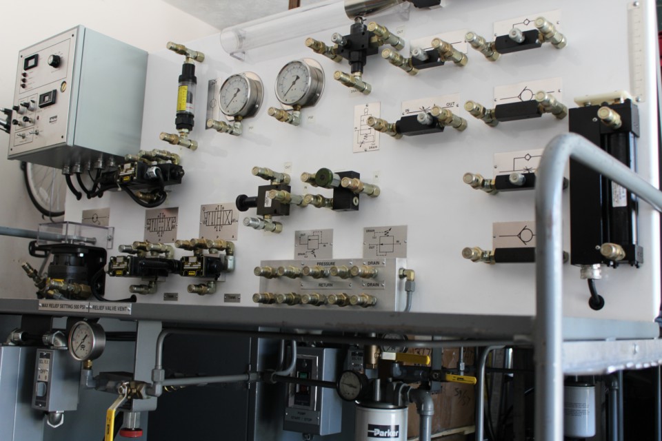 Parker Hydraulic Trainer HTU-01 with Proportional valve and close loop ...